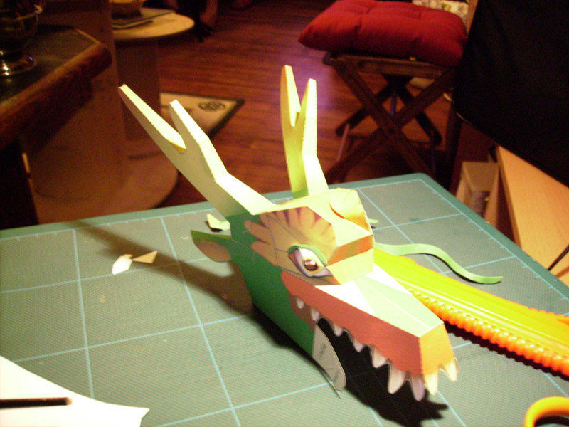 DRAGON DU BONHEUR - Le forum en papier